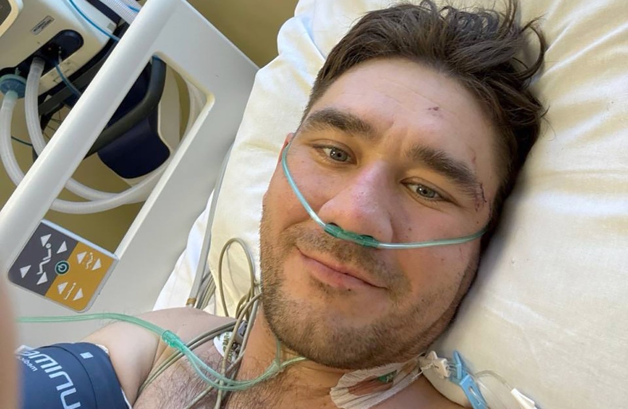 Иван 18 лет вытаскивал людей из воды, а теперь сам борется с травмой ...